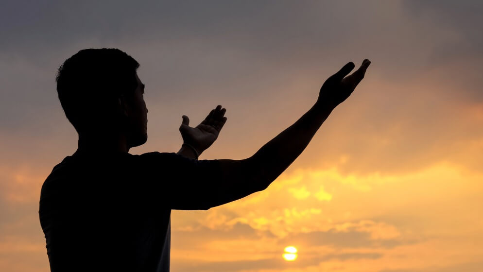 Looking Heavenward in Faith – Proclaim & Defend